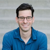 Reporter Navigates Ethical Questions in Project on Endangered Species ...