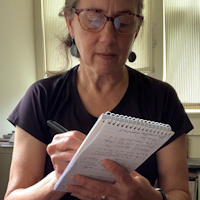 Finding Repeat Work Means Gaining an Editor’s Trust | SEJ